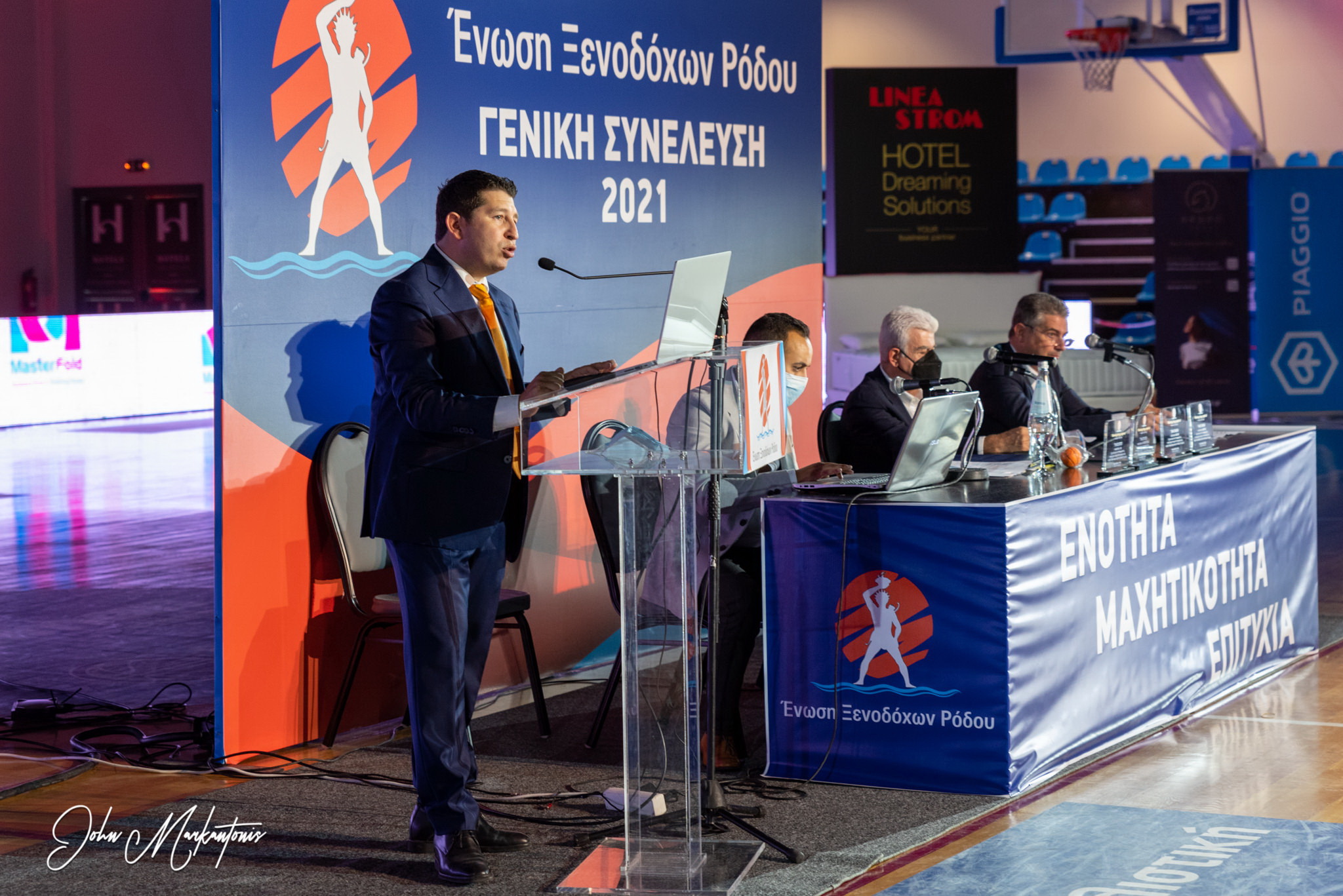 ΣΥΜΦΩΝΙΑ ΠΡΟΕΔΡΩΝ ΓΙΑ ΤΗΝ ΕΠΙΒΡΑΒΕΥΣΗ ΤΩΝ ΞΕΝΟΔΟΧΟΫΠΑΛΛΗΛΩΝ